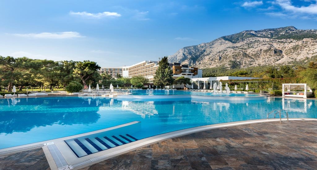 Rixos Beldibi in Beldibi, Turkey | Holidays from £355pp | loveholidays